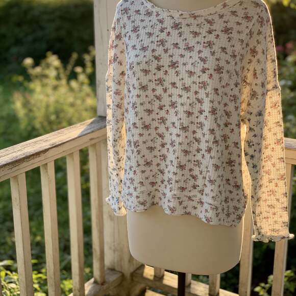 Penelope Rose | Tops | Penelope Rose Flower Top Large Floral Blouse ...